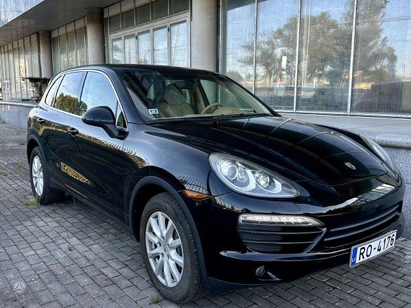 Melns Porsche Cayenne 2011 Rīga, ar dzinēja tilpumu 3.60 L un nobraukumu 241 tūkst. km par 8000 €, foto 3 vietnē AUTOMOTO.COM.LV