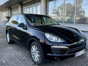 Black Porsche Cayenne 2011 in Riga, with an engine capacity of 3.60 L and mileage of 241 thousand km for 8000 €, photo 3 on AUTOMOTO.COM.LV