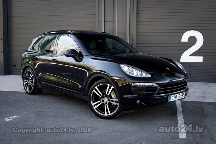 Melns Porsche Cayenne 2011 Tallina, ar dzinēja tilpumu 4.80 L un nobraukumu 266 tūkst. km par 12490 €, foto 1 vietnē AUTOMOTO.COM.LV