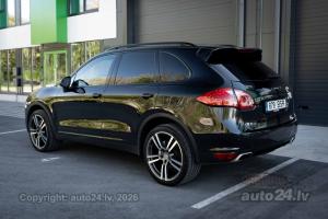 Melns Porsche Cayenne 2011 Tallina, ar dzinēja tilpumu 4.80 L un nobraukumu 266 tūkst. km par 12490 €, foto 5 vietnē AUTOMOTO.COM.LV