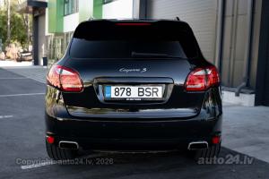 Melns Porsche Cayenne 2011 Tallina, ar dzinēja tilpumu 4.80 L un nobraukumu 266 tūkst. km par 12490 €, foto 12 vietnē AUTOMOTO.COM.LV