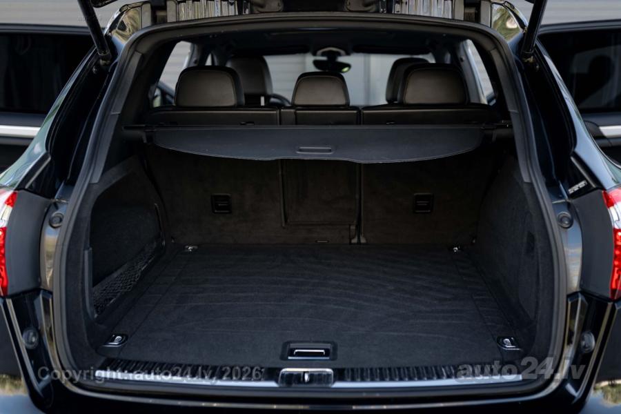 Melns Porsche Cayenne 2011 Tallina, ar dzinēja tilpumu 4.80 L un nobraukumu 266 tūkst. km par 12490 €, foto 29 vietnē AUTOMOTO.COM.LV
