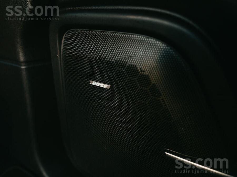 Black Porsche Cayenne 2011 in Riga, with an engine capacity of 3.00 L and mileage of 305 thousand km for 10950 €, photo 17 on AUTOMOTO.COM.LV