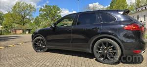 Melns Porsche Cayenne 2011 Dobele, ar dzinēja tilpumu 3.00 L un nobraukumu 306 tūkst. km par 12500 €, foto 5 vietnē AUTOMOTO.COM.LV