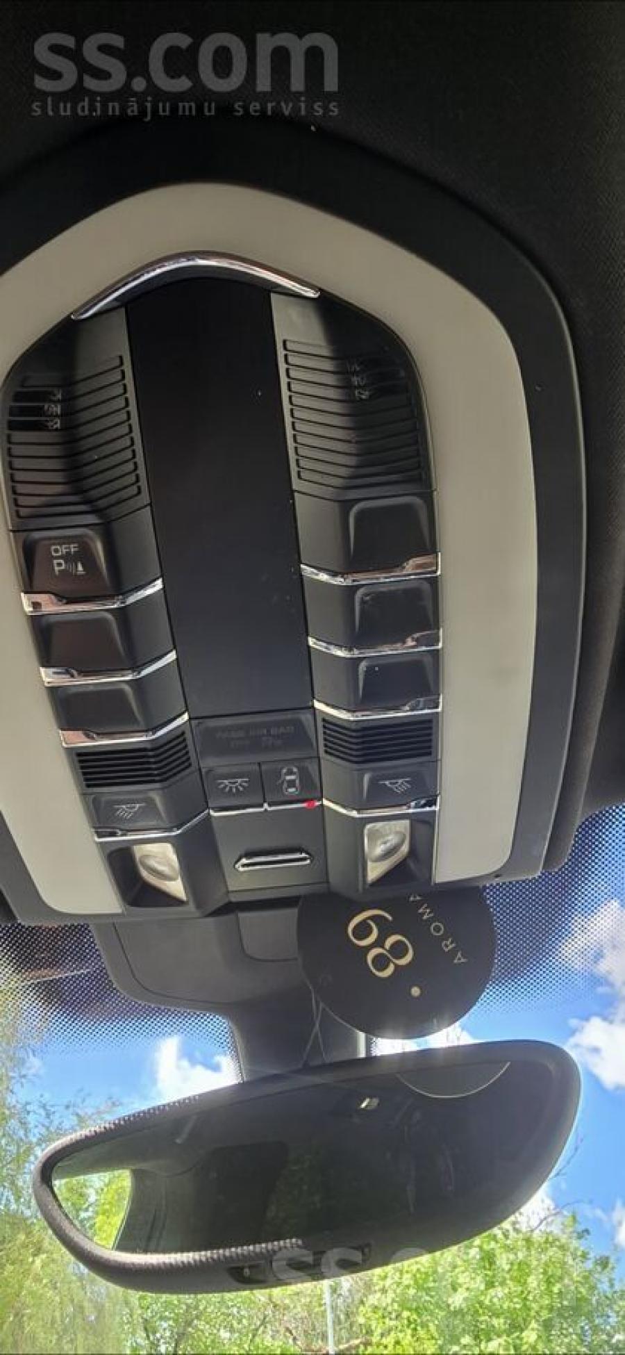 Melns Porsche Cayenne 2011 Dobele, ar dzinēja tilpumu 3.00 L un nobraukumu 306 tūkst. km par 12500 €, foto 20 vietnē AUTOMOTO.COM.LV