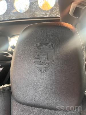 Melns Porsche Cayenne 2011 Rīga, ar dzinēja tilpumu 3.00 L un nobraukumu 118 tūkst. km par 20900 €, foto 8 vietnē AUTOMOTO.COM.LV