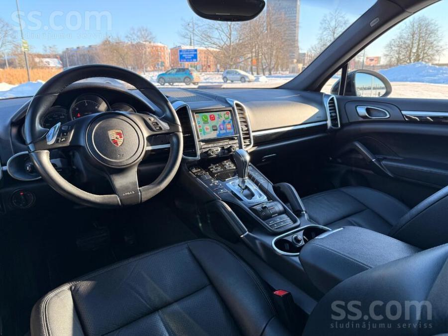 Melns Porsche Cayenne 2011 Rīga, ar dzinēja tilpumu 3.00 L un nobraukumu 118 tūkst. km par 20900 €, foto 10 vietnē AUTOMOTO.COM.LV