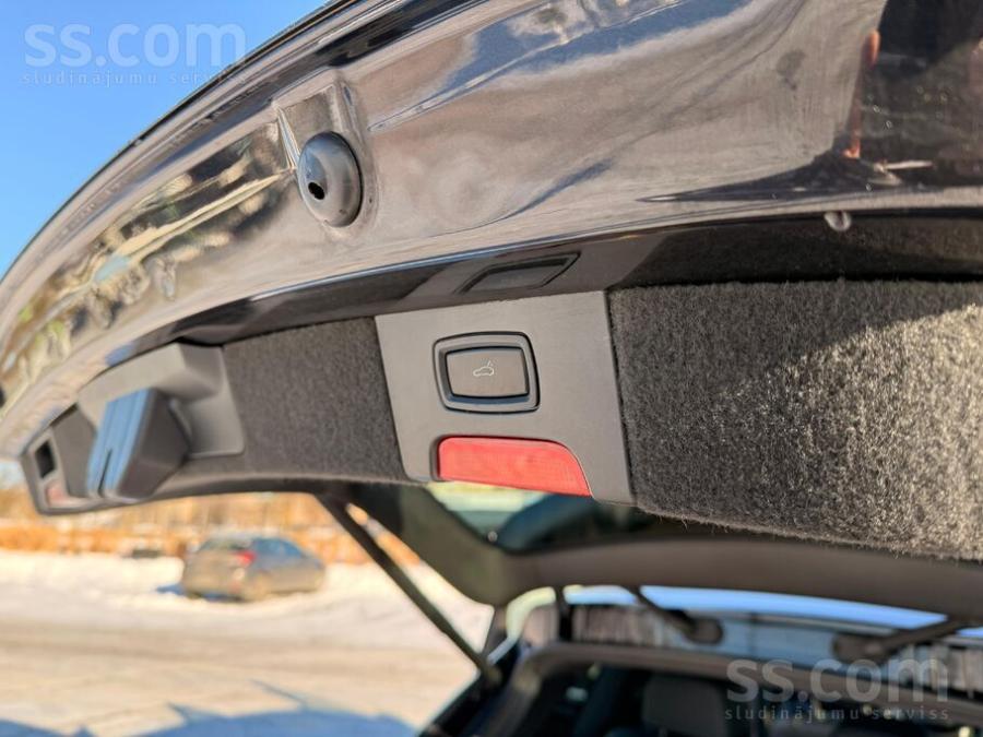 Melns Porsche Cayenne 2011 Rīga, ar dzinēja tilpumu 3.00 L un nobraukumu 118 tūkst. km par 20900 €, foto 14 vietnē AUTOMOTO.COM.LV