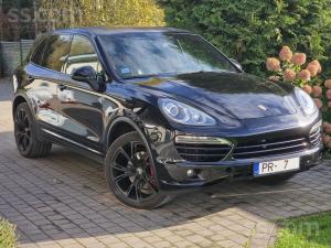Melns Porsche Cayenne 2011 Rīga, ar dzinēja tilpumu 3.00 L un nobraukumu 301 tūkst. km par 17000 €, foto 5 vietnē AUTOMOTO.COM.LV