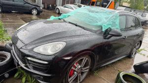 Black Porsche Cayenne 2011 in Riga, with an engine capacity of 4.81 L and mileage of 212 thousand km for 7500 €, photo 12 on AUTOMOTO.COM.LV