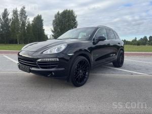 Black Porsche Cayenne 2011 in Jelgava, with an engine capacity of 3.00 L and mileage of 0 thousand km for 15490 €, photo  on AUTOMOTO.COM.LV