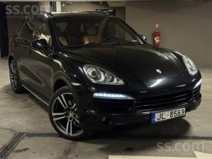 Black Porsche Cayenne 2011 in Riga, with an engine capacity of 3.00 L and mileage of 310 thousand km for 14900 €, photo  on AUTOMOTO.COM.LV