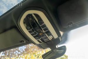 Black Porsche Cayenne 2011 in Riga, with an engine capacity of 3.00 L and mileage of 295 thousand km for 16990 €, photo 25 on AUTOMOTO.COM.LV