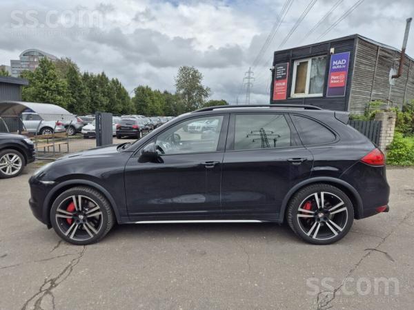 Porsche Cayenne 2011 Rīga vietnē Melns Porsche Cayenne 2011 Rīga, ar dzinēja tilpumu 4.80 L un nobraukumu 248 tūkst. km par 17990 €, foto 10 vietnē AUTOMOTO.COM.LV