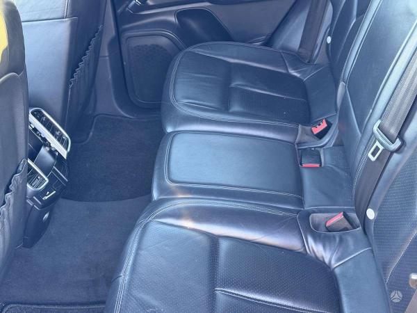 Porsche Cayenne 2011 Utena vietnē Melns Porsche Cayenne 2011 Utena, ar dzinēja tilpumu 2.97 L un nobraukumu 286 tūkst. km par 7950 €, foto 8 vietnē AUTOMOTO.COM.LV