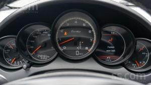 Black Porsche Cayenne 2011 in Riga, with an engine capacity of 4.80 L and mileage of 248 thousand km for 17990 €, photo 43 on AUTOMOTO.COM.LV