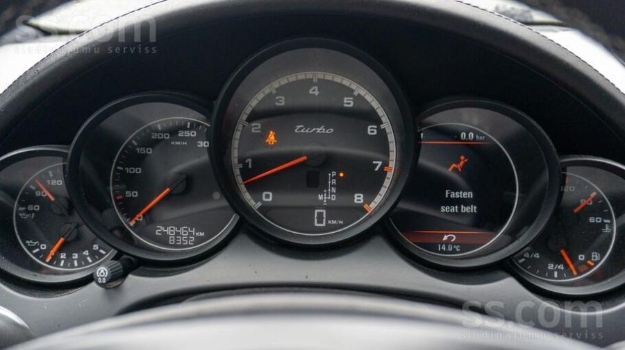 Black Porsche Cayenne 2011 in Riga, with an engine capacity of 4.80 L and mileage of 248 thousand km for 17990 €, photo 43 on AUTOMOTO.COM.LV
