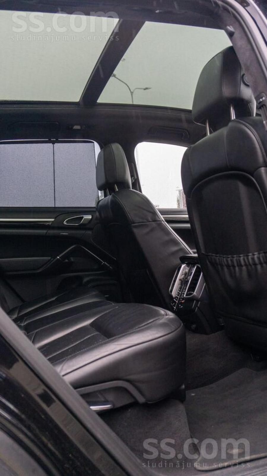 Black Porsche Cayenne 2011 in Riga, with an engine capacity of 4.80 L and mileage of 248 thousand km for 17990 €, photo 53 on AUTOMOTO.COM.LV