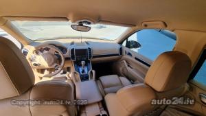 Melns Porsche Cayenne 2011 Tallina, ar dzinēja tilpumu 3.00 L un nobraukumu 266 tūkst. km par 17474 €, foto 14 vietnē AUTOMOTO.COM.LV