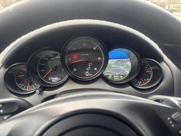 Melns Porsche Cayenne 2012 Kazlų Rūda, ar dzinēja tilpumu 2.97 L un nobraukumu 273 tūkst. km par 16000 €, foto 11 vietnē AUTOMOTO.COM.LV