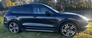 Melns Porsche Cayenne 2012 Rīga, ar dzinēja tilpumu 3.00 L un nobraukumu 138 tūkst. km par 21500 €, foto 4 vietnē AUTOMOTO.COM.LV
