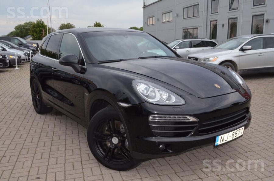 Melns Porsche Cayenne 2012 Ventspils, ar dzinēja tilpumu 3.00 L un nobraukumu 283 tūkst. km par 15000 €, foto 1 vietnē AUTOMOTO.COM.LV