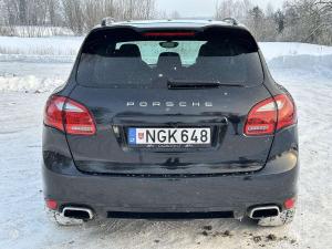 Melns Porsche Cayenne 2012 Viļņa, ar dzinēja tilpumu 2.97 L un nobraukumu 220 tūkst. km par 16700 €, foto 8 vietnē AUTOMOTO.COM.LV