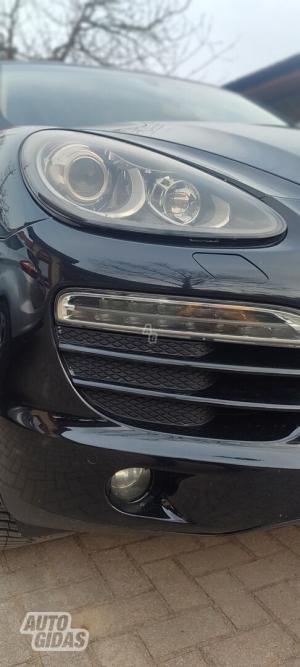 Black Porsche Cayenne 2012 in Klaipeda, with an engine capacity of 3.60 L and mileage of 190 thousand km for 11500 €, photo 8 on AUTOMOTO.COM.LV
