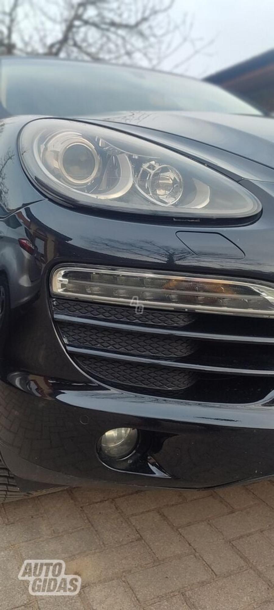 Black Porsche Cayenne 2012 in Klaipeda, with an engine capacity of 3.60 L and mileage of 190 thousand km for 11500 €, photo 8 on AUTOMOTO.COM.LV