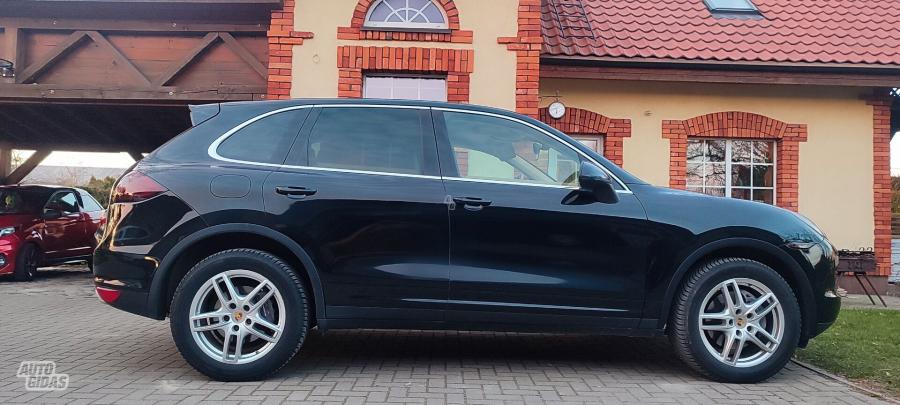 Black Porsche Cayenne 2012 in Klaipeda, with an engine capacity of 3.60 L and mileage of 190 thousand km for 11500 €, photo 14 on AUTOMOTO.COM.LV