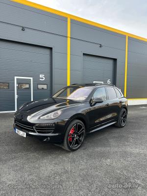 Melns Porsche Cayenne 2012 Narva, ar dzinēja tilpumu 3.00 L un nobraukumu 305 tūkst. km par 21500 €, foto  vietnē AUTOMOTO.COM.LV