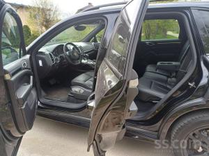Melns Porsche Cayenne 2012 Rīga, ar dzinēja tilpumu 3.00 L un nobraukumu 279 tūkst. km par 16900 €, foto 10 vietnē AUTOMOTO.COM.LV