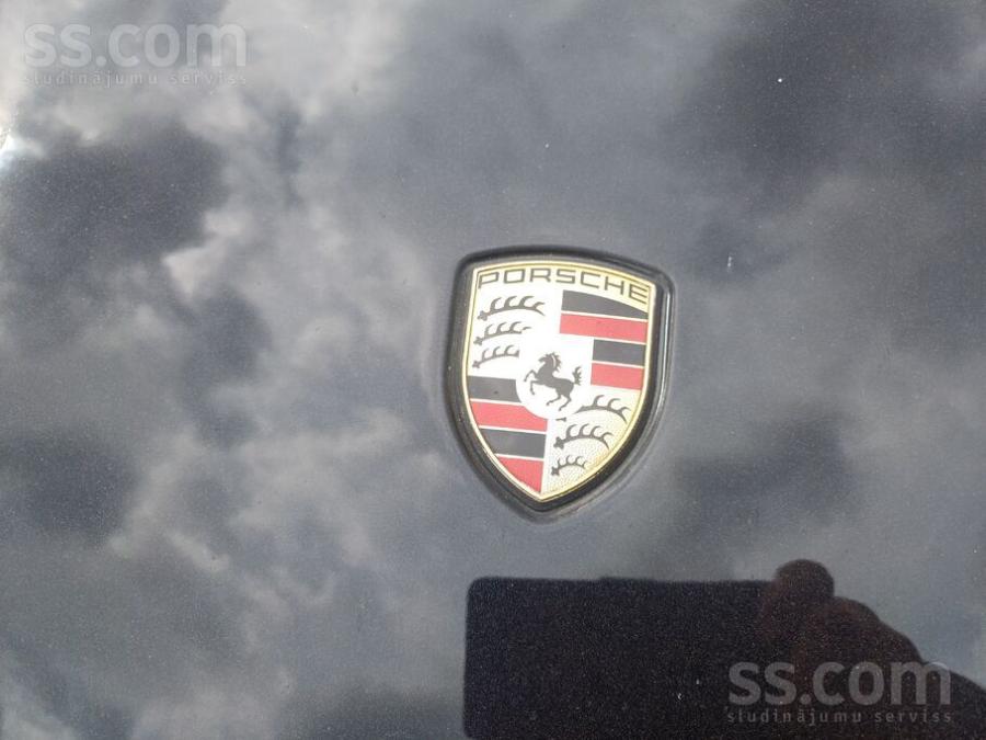 Melns Porsche Cayenne 2012 Rīga, ar dzinēja tilpumu 3.00 L un nobraukumu 279 tūkst. km par 16900 €, foto 25 vietnē AUTOMOTO.COM.LV
