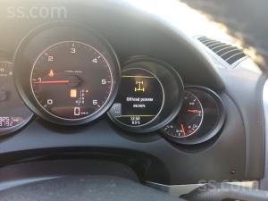 Melns Porsche Cayenne 2012 Rīga, ar dzinēja tilpumu 3.00 L un nobraukumu 279 tūkst. km par 16900 €, foto 32 vietnē AUTOMOTO.COM.LV