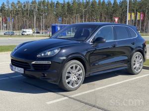 Black Porsche Cayenne 2012 in Riga, with an engine capacity of 3.00 L and mileage of 273 thousand km for 18200 €, photo  on AUTOMOTO.COM.LV