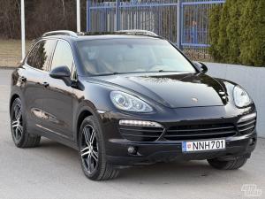 Melns Porsche Cayenne 2012 Viļņa, ar dzinēja tilpumu 4.80 L un nobraukumu 181 tūkst. km par 15000 €, foto  vietnē AUTOMOTO.COM.LV