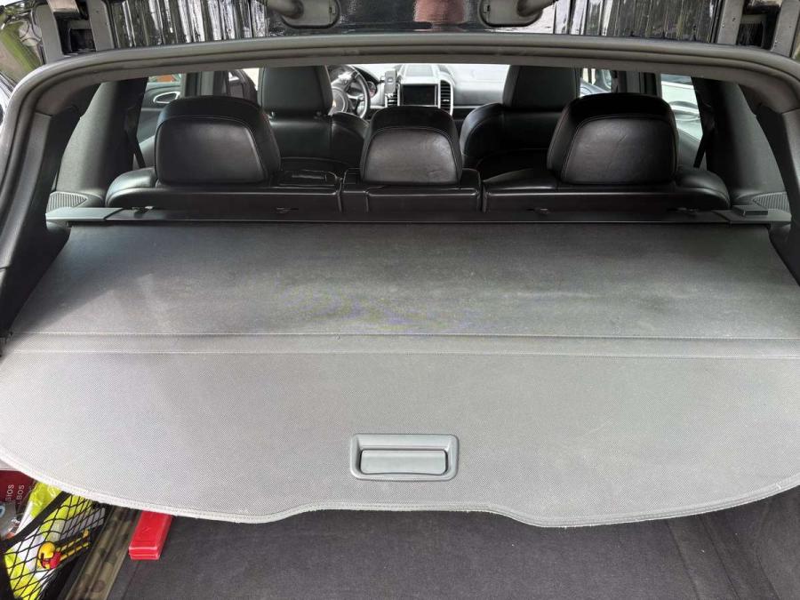 Black Porsche Cayenne 2012 in Vilnius, with an engine capacity of 2.97 L and mileage of 325 thousand km for 14950 €, photo 8 on AUTOMOTO.COM.LV