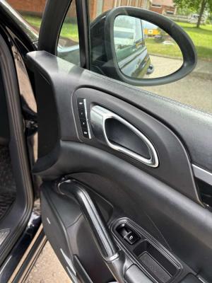 Black Porsche Cayenne 2012 in Vilnius, with an engine capacity of 2.97 L and mileage of 325 thousand km for 14950 €, photo 16 on AUTOMOTO.COM.LV