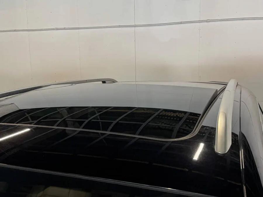 Black Porsche Cayenne 2012 in Jurmala, with an engine capacity of 3.00 L and mileage of 330 thousand km for 14995 €, photo 9 on AUTOMOTO.COM.LV