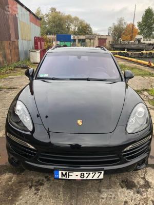 Black Porsche Cayenne 2012 in Riga, with an engine capacity of 3.00 L and mileage of 240 thousand km for 18500 €, photo  on AUTOMOTO.COM.LV