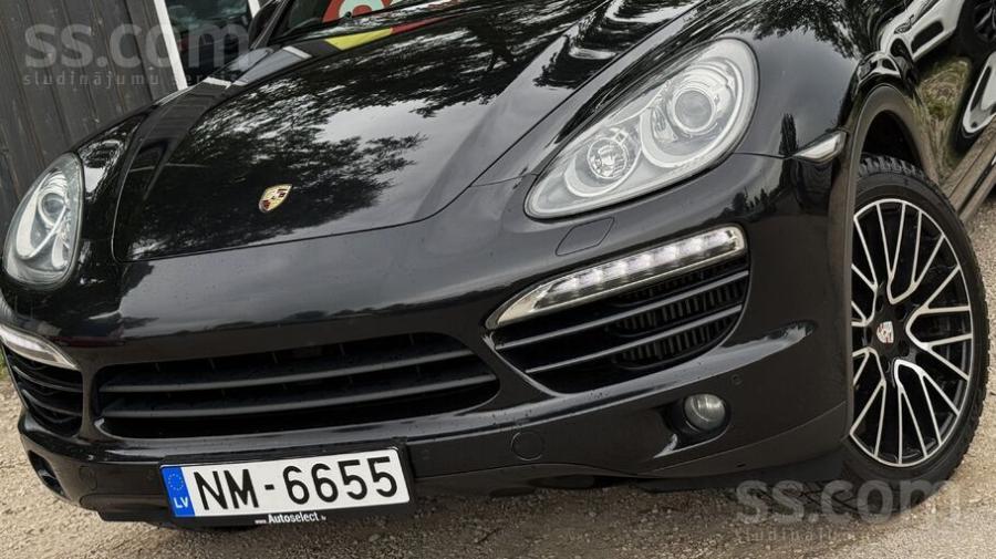 Melns Porsche Cayenne 2012 Rīga, ar dzinēja tilpumu 3.00 L un nobraukumu 0 tūkst. km par 13300 €, foto 7 vietnē AUTOMOTO.COM.LV
