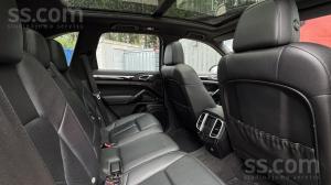 Melns Porsche Cayenne 2012 Rīga, ar dzinēja tilpumu 3.00 L un nobraukumu 0 tūkst. km par 13300 €, foto 10 vietnē AUTOMOTO.COM.LV