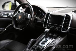 Melns Porsche Cayenne 2012 Rīga, ar dzinēja tilpumu 3.00 L un nobraukumu 331 tūkst. km par 13495 €, foto 11 vietnē AUTOMOTO.COM.LV