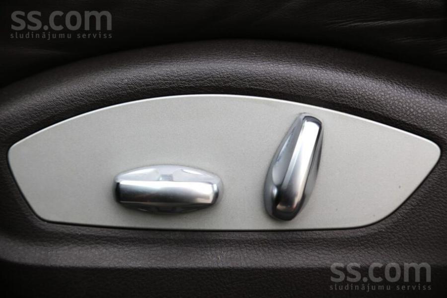 Melns Porsche Cayenne 2012 Rīga, ar dzinēja tilpumu 3.00 L un nobraukumu 331 tūkst. km par 13495 €, foto 16 vietnē AUTOMOTO.COM.LV
