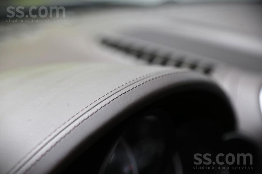 Melns Porsche Cayenne 2012 Rīga, ar dzinēja tilpumu 3.00 L un nobraukumu 331 tūkst. km par 13495 €, foto 20 vietnē AUTOMOTO.COM.LV