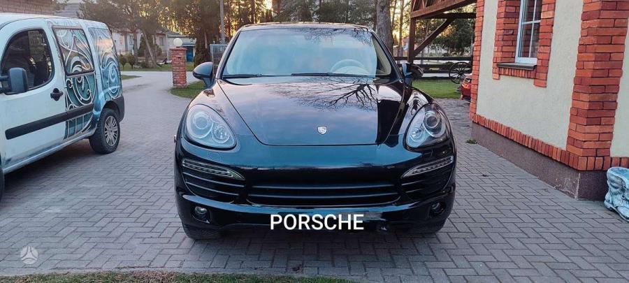 Melns Porsche Cayenne 2012 Klaipėda, ar dzinēja tilpumu 3.60 L un nobraukumu 194 tūkst. km par 9799 €, foto 6 vietnē AUTOMOTO.COM.LV