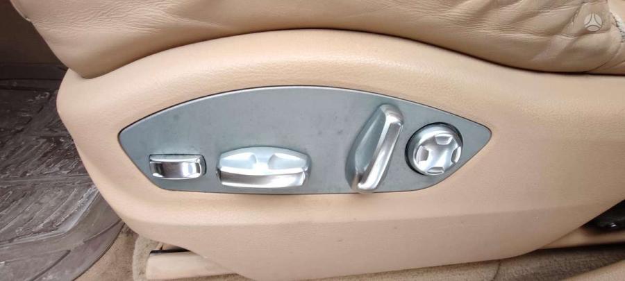 Melns Porsche Cayenne 2012 Klaipėda, ar dzinēja tilpumu 3.60 L un nobraukumu 194 tūkst. km par 9799 €, foto 18 vietnē AUTOMOTO.COM.LV