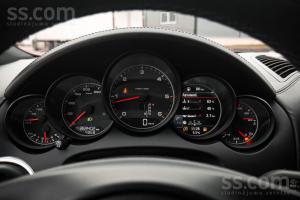 Melns Porsche Cayenne 2012 Daugavpils, ar dzinēja tilpumu 3.00 L un nobraukumu 271 tūkst. km par 16000 €, foto 10 vietnē AUTOMOTO.COM.LV
