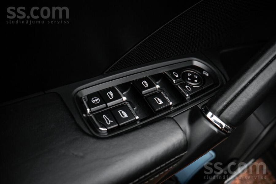 Melns Porsche Cayenne 2012 Daugavpils, ar dzinēja tilpumu 3.00 L un nobraukumu 271 tūkst. km par 16000 €, foto 14 vietnē AUTOMOTO.COM.LV