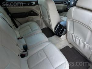 Черный Порше Каен 2012 в Рига, объемом двигателя 4.80 л и пробегом 74 тыс. км за 32990 €, фото 13 на AUTOMOTO.COM.LV